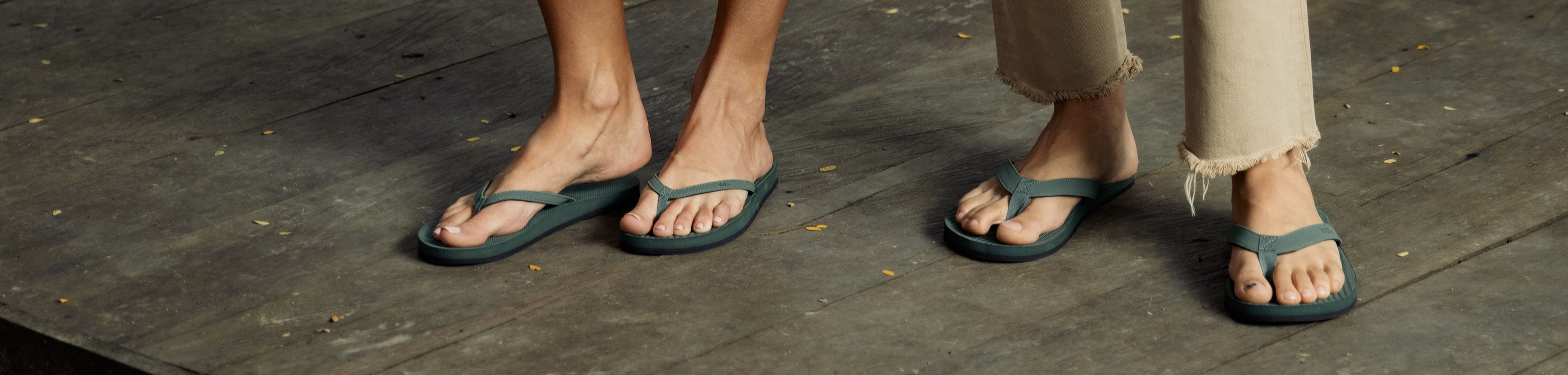 Women's ESSNTLS Flip Flops – Indosole